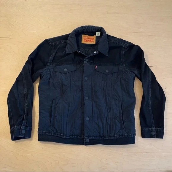 Levi's | Jackets & Coats | Levis Quilted Trucker Jacket Black Mens M ...